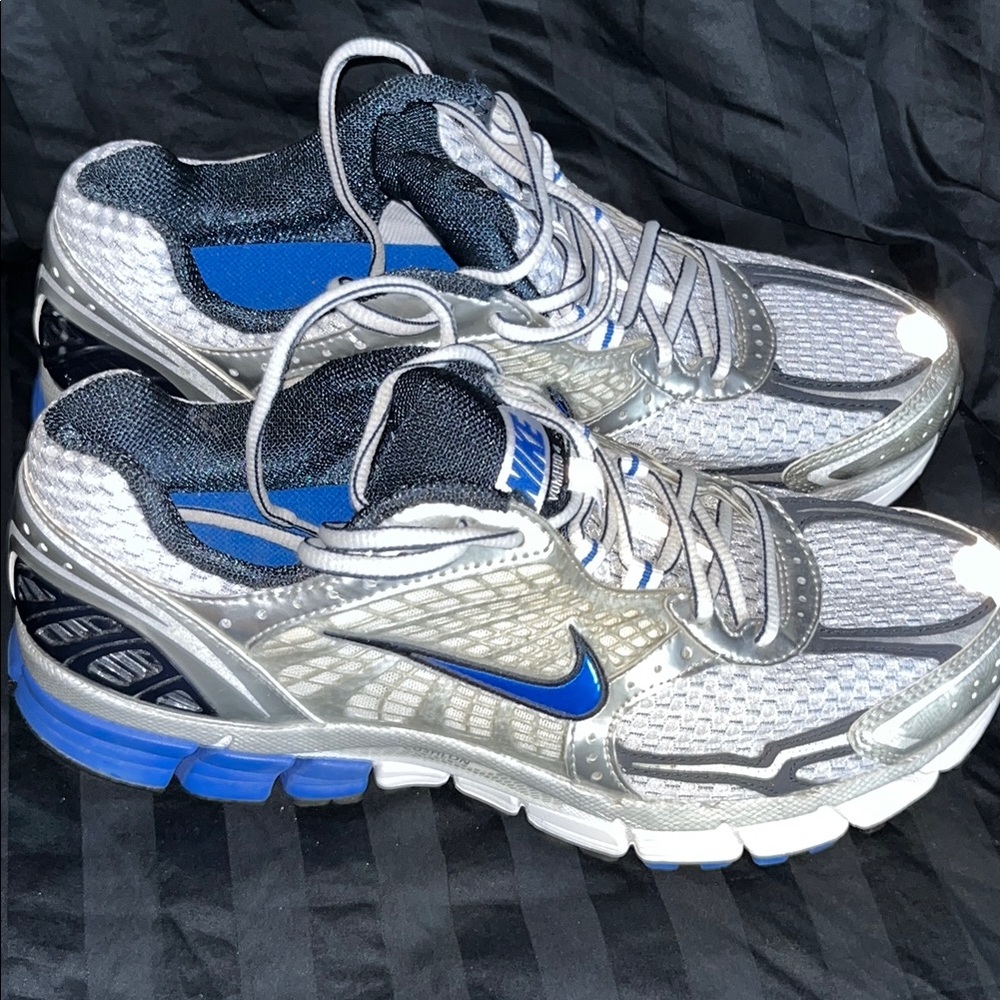 Men’s Size 9 Nike Vomero 4 Bowerman Series Shoes - Gem